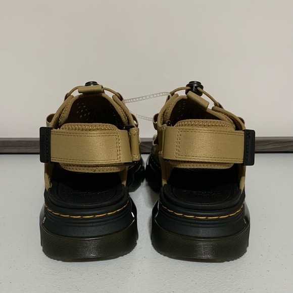 Dr. Martens Unisex Jericho Sandals-Size 8 Men’s/9 Women’s-New